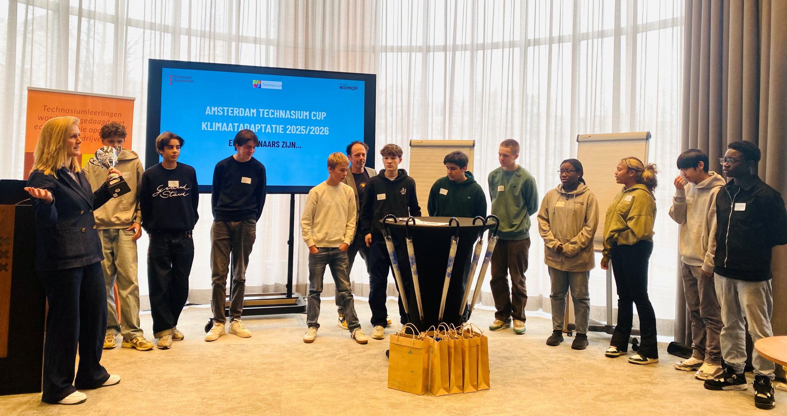 Jongeren presenteren oplossingen tijdens Technasium Cup - Weerproof